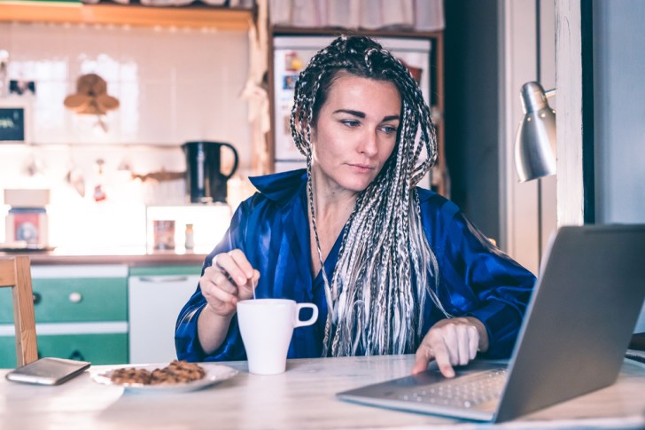 19 Famous People Who Would Be Spinning In Their Grave The Hardest ...